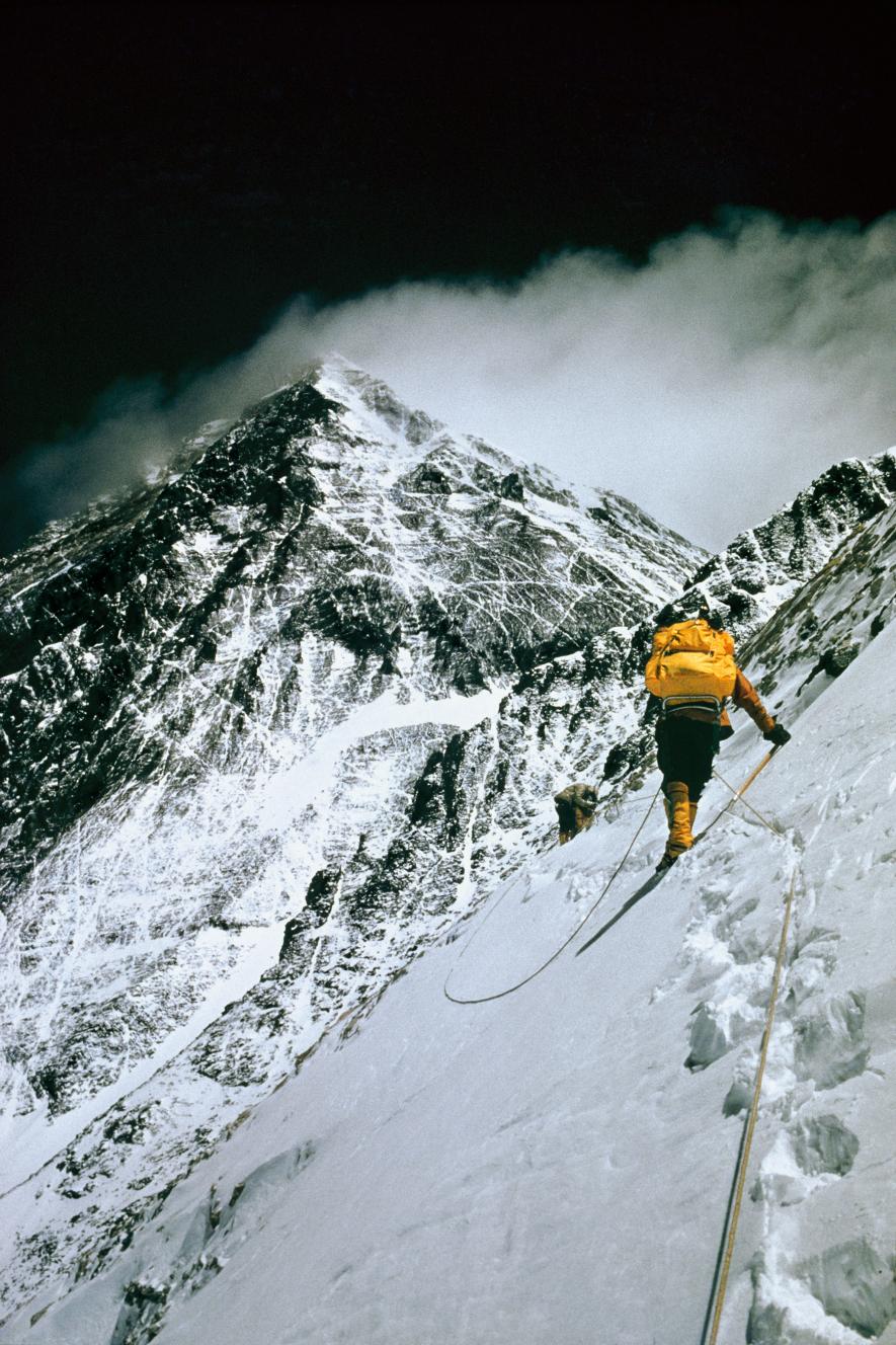 The Stories Behind These Iconic Photos – Page 40