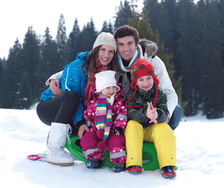 Best Activities for Families in the Winter