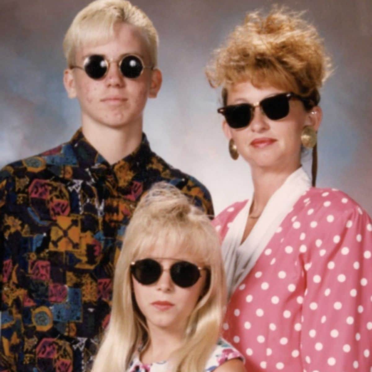 Hilariously Cringe Family Photos That Remind Us All Families Are Weird ...