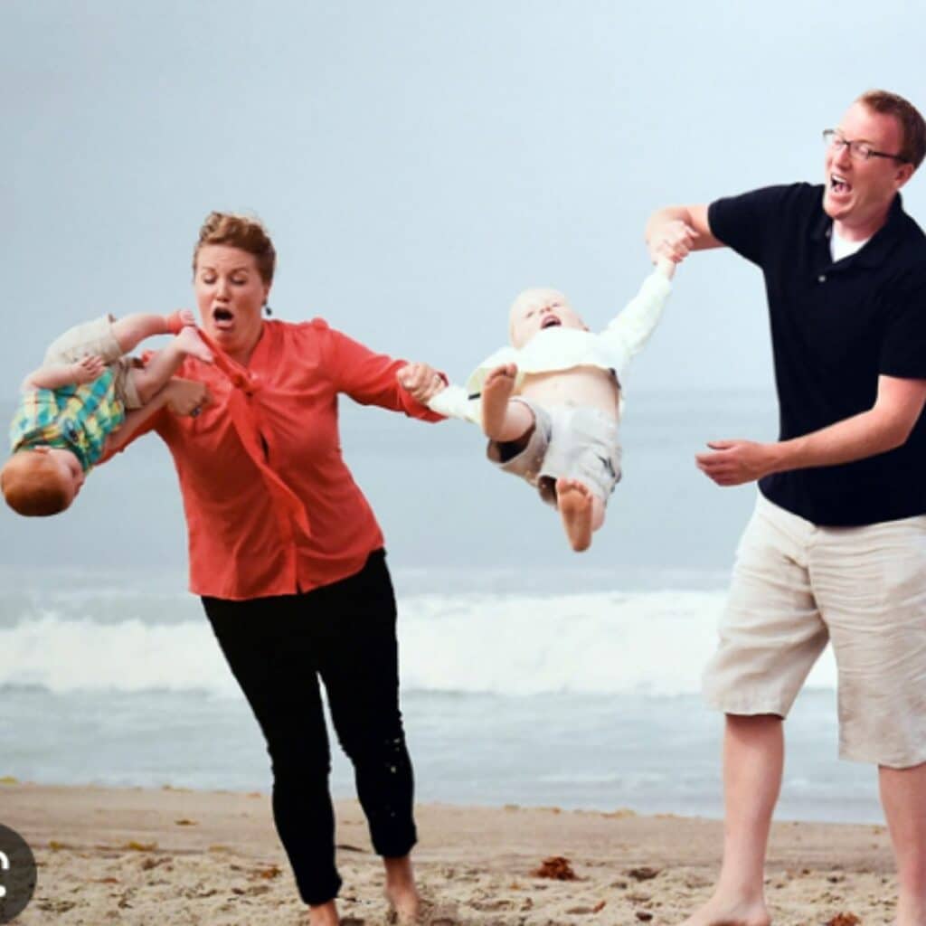 Hilariously Cringe Family Photos That Remind Us All Families Are Weird ...