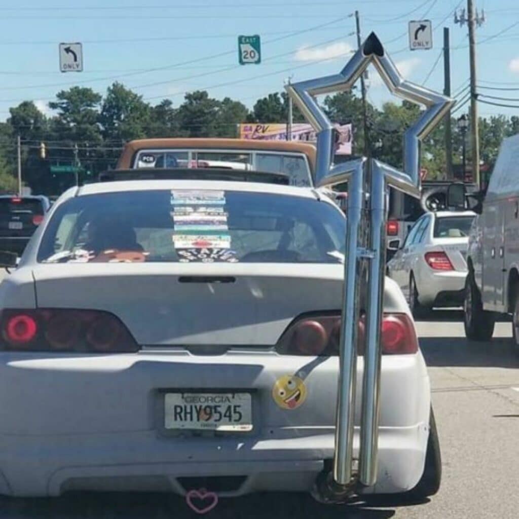 45 Times People Spotted Questionable Car Mods on the Road That Made ...